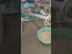 Innovativo trasportatore a coclea per il trasporto versatile di materiali nell'ingegneria chimica