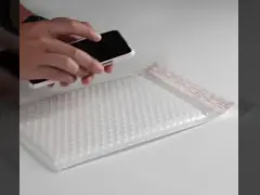 China Padded Mailing Envelope With Bubble Wrap Inside , Colored Bubble Mailers for sale