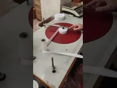 Máquina enrolladora de cinta elástica Fácil de operar Máquina de cinta de embalaje de plástico para cinturón de prendas de vestir