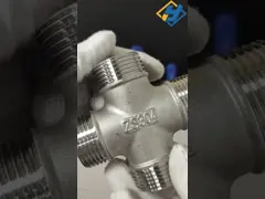 Stainless Steel Thread Cross Pipe Fittings Customizable Sizes Directly Manufactured by Producer