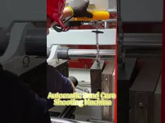 μηχανή πυροβολισμού πυρήνων άμμου 220V 380V 415V με τον αυτόματο τροφοδότη άμμου