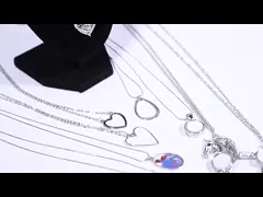 China Sublimation Circle Pendant Necklace With Snake Bone Chain Unique Mothers Day Gift Round Sublimation Necklaces for sale