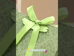 China Luxury 3D Embossed Gift Bags Vintage Damask Paper Handbags With Satin Ribbons for sale