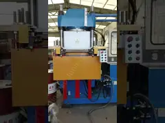 Cina Pressa vulcanizzatrice automatica a piastra sottovuoto / Pressa per la vulcanizzazione della gomma sottovuoto 22-72KW in vendita