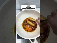 Cooking instant noodles with chili oil fried egg