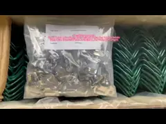 10年 緑色のPVCコーティングチェーンリンク ヘリデッキ安全網を периметрのために使用