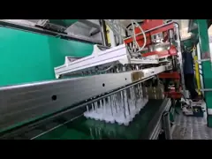 China OEM factory disposable 3 cavity transparent vacuum formed rectangular PET plastic clamshell pastry cake box for sale