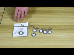 中国 女性用 円形金属ディスク付き ブローチ 販売のため