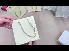 China Silver Jewelry Box Paper Bag Beige Fashion High End Gift Packaging Handbag for sale