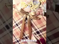 China Premium Plaid Gift Bags Set Christmas Valentines Luxury Packaging Custom Logo Printing for sale