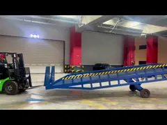 수동 /Electrical 이동할 수 있는 선창 경사로 1.8는 작업장을 위한 일 고도 8000Kg 적재 능력을 미터로 잽니다
