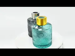 Cina Bottiglia diffusore a bastoncini da 100 ml per aromaterapia con incisione laser in vendita