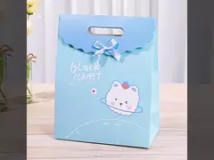 China Custom Flip Top Gift Bags 16.5cm 27cm 31.5cm Sizes with Cartoon Designs and Snap Closure for sale
