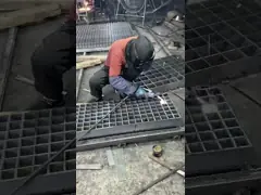 China Hot Dipped Galvanized Serrated 30x100MM Platform Steel Grating for sale