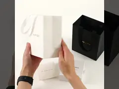 China Exquisite Jewelry Packaging Bags Gift Bags High-Quality Paper Bags With Customizable Logos for sale