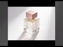 China YiTuo Square Glass Perfume Bottle 30ml with 6.8cm Diameter - Pink Diamond Cap Spray Sealing for sale