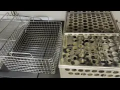 Diversi tipi di cestelli in rete metallica di acciaio inossidabile