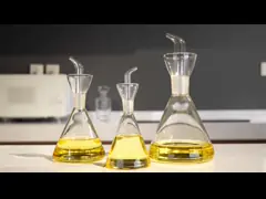 China IKOO High Borosilicate Glass Oil Cruet and Decanter with 700ml Capacity and Non-drip Design for Kitchen for sale