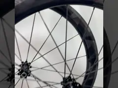 China 700C 50mm Carbon Fiber V Brake Wheelset with 6-Pawl Hub and Quick Release for sale