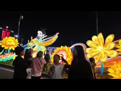 China Chinese Traditional Festival Lanterns for Lunar New Year, Outdoor Waterproof Silk Lanterns for sale