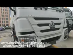 View HOWO 6*4 430HP Weichai engine, 25CBM oil tank truck Demo