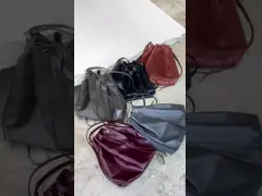 China Top-grain oil-waxed cowhide genuine leather Large-capacity drawstring shoulder bag backpack Duffel Bag Fashion Bags for Women Wholesale backpack Supplier for sale