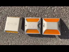 China 10x10cm Filling Sand Reflective Cat Eye Single/Two Sides Reflector Road Stud White Road Marker for sale