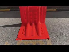 China L-Shaped Traffic Warning Red Flood Control Barrier / 51cm height Weight 1.6kgs-1.7kgs   ABS Material Fence Inner-curve & outer-curve connecting panels Water Baffle For Safety Road for sale