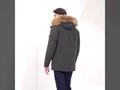 China Classic Men's Mid-Short Length Hooded Jacket for Autumn & Winter - The Perfect Blend of Style and Functionality for sale