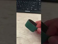 Grembiule in gomma blu personalizzato per macchina filatrice