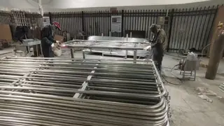 China 3m Length Cattle Panel Fence Color Coated Wire Livestock Panels for sale