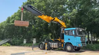Knuckle boom truck crane
