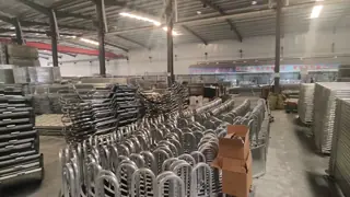 China Galvanised Round Cattle Hay Feeder 1m Round Bale Feeders For Cattle for sale