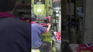 China Eco-Friendly Heart Shaped Tin Box for Sustainable Cookie Gift Tins with Food-Grade Tinplate for sale