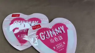 Cute Heart-Shaped Plastic Zipper Bags for Gummy Candy Storage & Party Favor Packaging