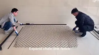 China Green PVC Chain Link Fence 65mm 70mm 75mm Mesh Chain Link Fencing for sale