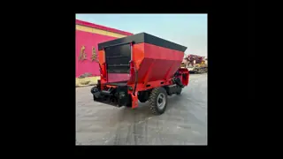 Self-propelled 3-wheeled Fertilizer Spreader