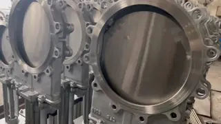 China Pneumatic Knife Gate Valves Air Control Double Flange Lug Wafer Cast Steel for Slurry for sale