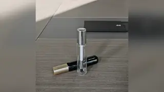 Cina 11 ml 14 ml Concealer Lip Gloss Bianco Tubo vuoto di plastica con spazzola fine per l' abbronzamento in vendita