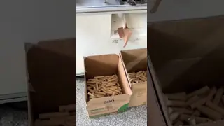 China Food Grade Tinplate Metal Wine Bottle Tube Packaging Box Red Wine Container for sale