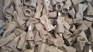 China High Wear Resistance Backhoe Rock Teeth with Heat Treatment for Bolt-on Installation on Excavator Bucket Teeth for sale