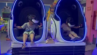 VR EGG CHAIR 2 PLAYERS