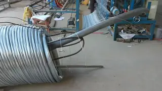 China 10m 20m Roll Chain Wire Fencing Post Powder Coated Chain Mesh Fencing for sale