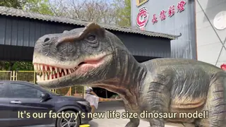 Realistic Carnotaurus Dinosaur Statue Outdoor Garden Display and Decoration