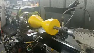 China Customized Heavy Duty Polyurethane Roller with 90 A Hardness for Pipeline V Roller Applications for sale