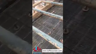 Self Cleaning Wire Mesh For Wet Corrosive Materials