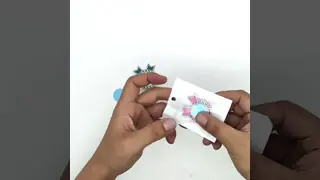 China Custom Sublimation Round Metal Brooches Women DIY Pin Badge for sale