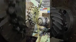 China 16.477 Module Steel Spiral Bevel Gears with Internal Rectangular Spline - ISO 6 Grade Precision, 58-62 HRC Hardness for sale