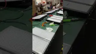 China Motion Sensor  IP65 SMD All in One Solar Street Light Parking Lot Solar Street Lamp for sale