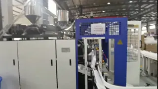 China Hot Sales Automatic Extrusion HDPE Blow Molding Machine For Plastic PP PE Barrel Production for sale
